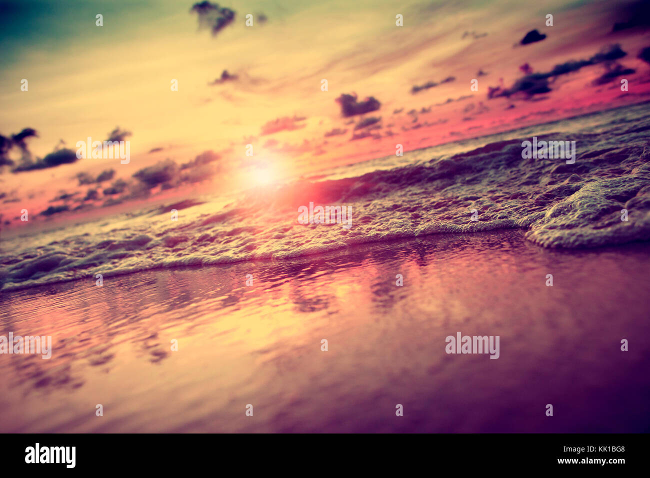 Tranquil sunset closeup sea hi-res stock photography and images - Alamy