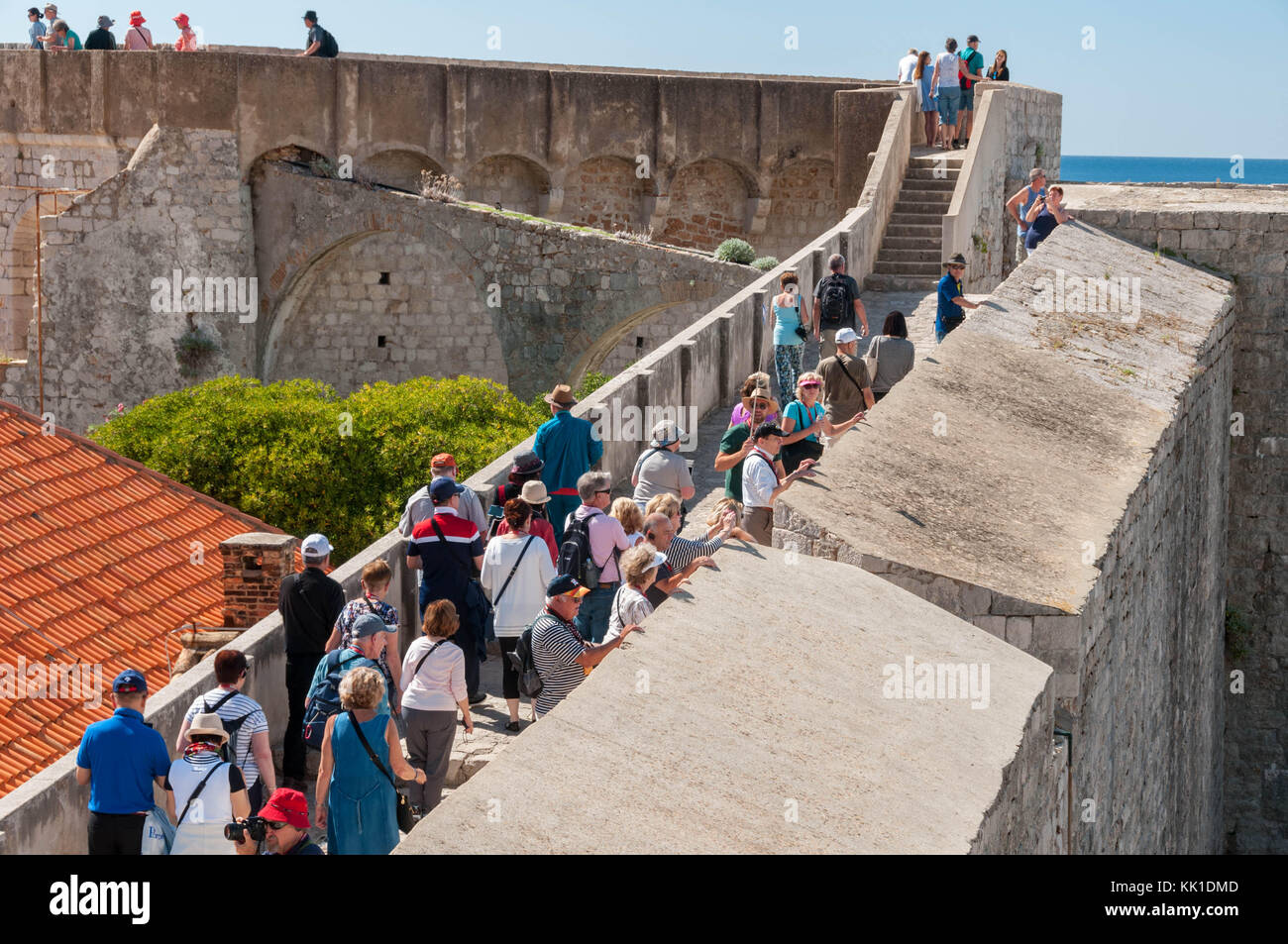 The ancient walls and battlements hi-res stock photography and images ...