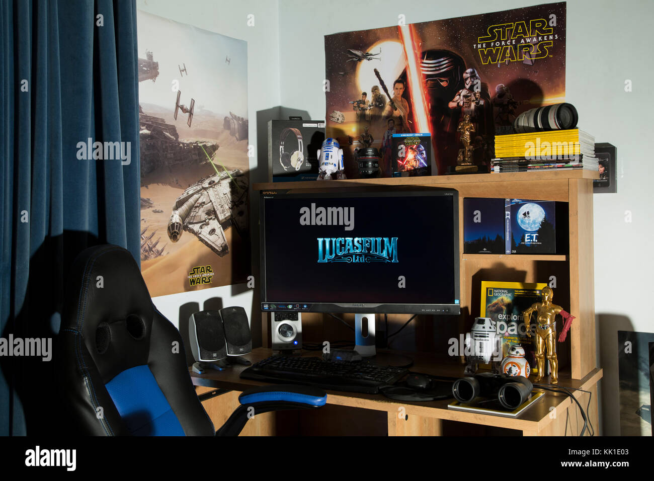 Millennium Falcon High Resolution Stock Photography and Images - Alamy