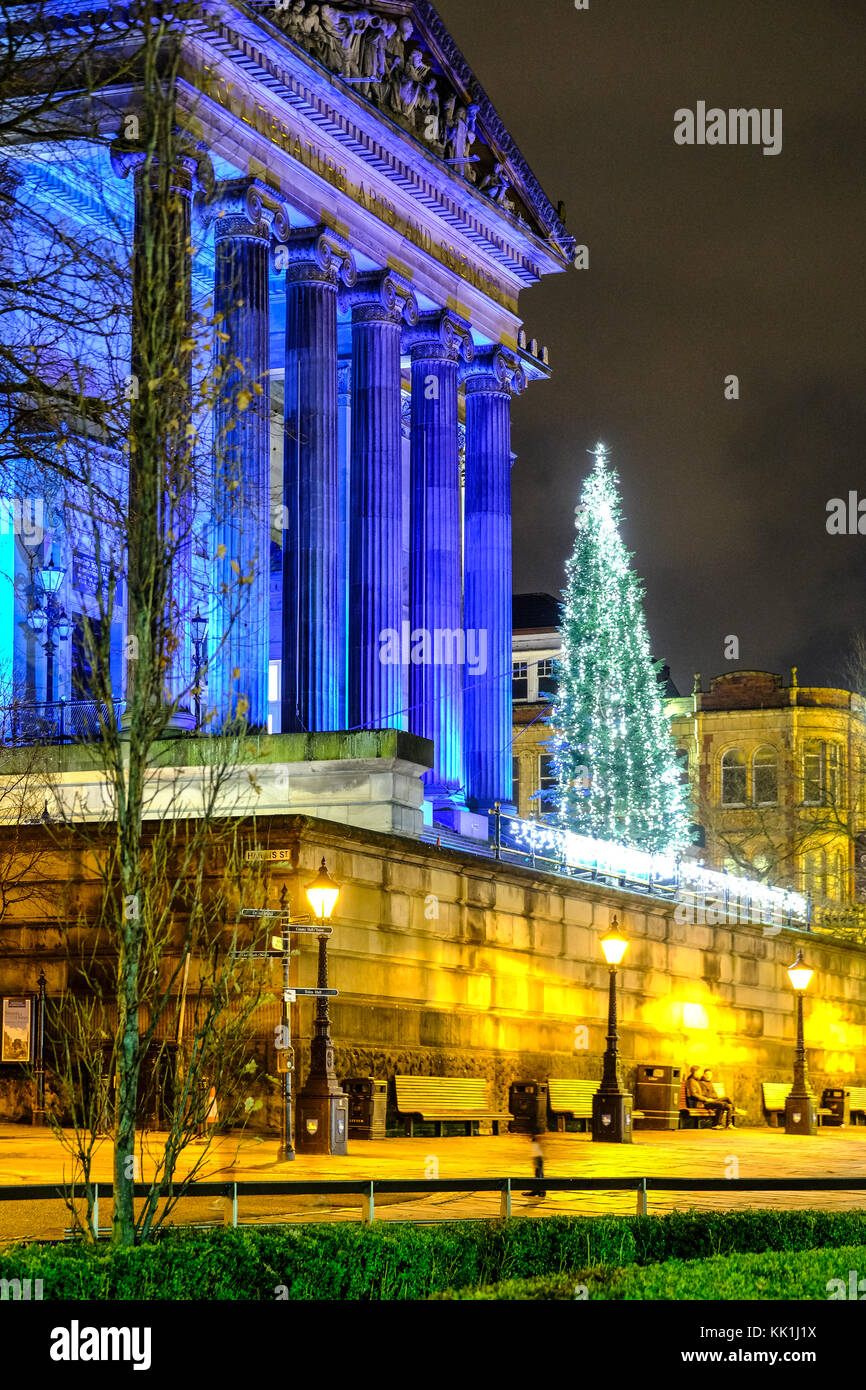 Harris museum and library hi-res stock photography and images - Alamy