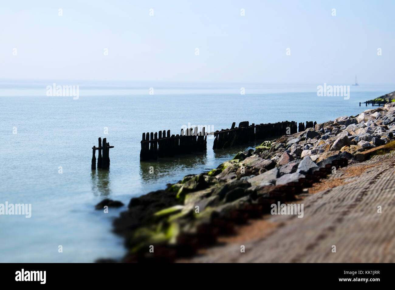 Rock armor coastal defenses hi-res stock photography and images - Alamy