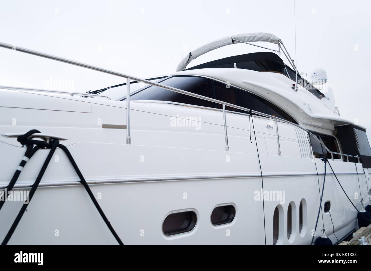 Luxury motor yacht bridge hi-res stock photography and images - Alamy