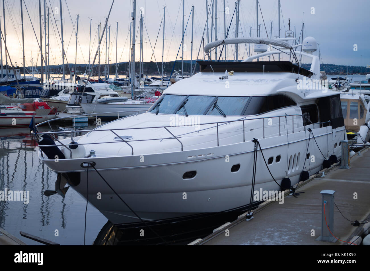 Luxury motor yacht on marina hi-res stock photography and images - Alamy