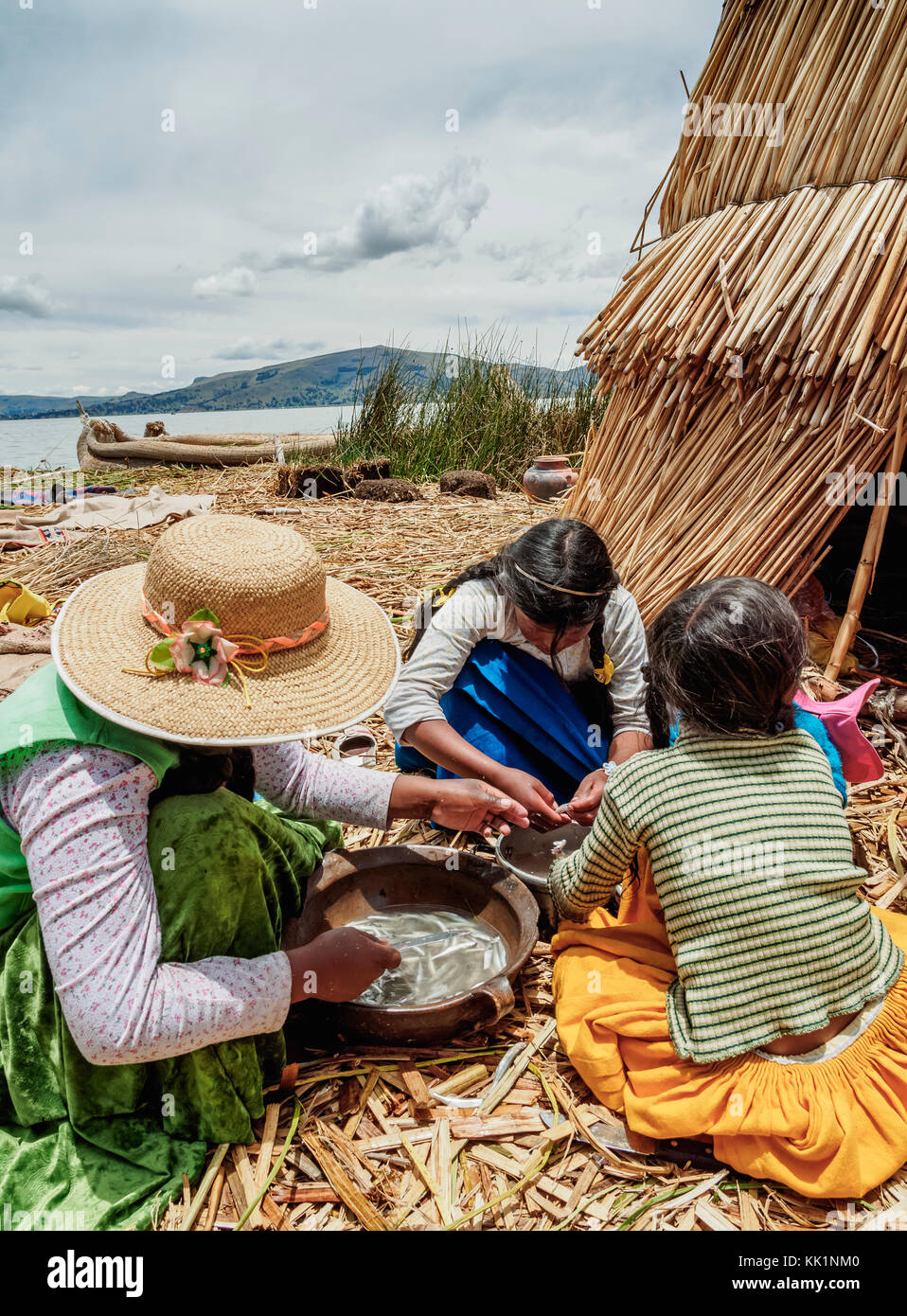 Peruvian Girls Lake Titicaca Peru High Resolution Stock Photography and ...