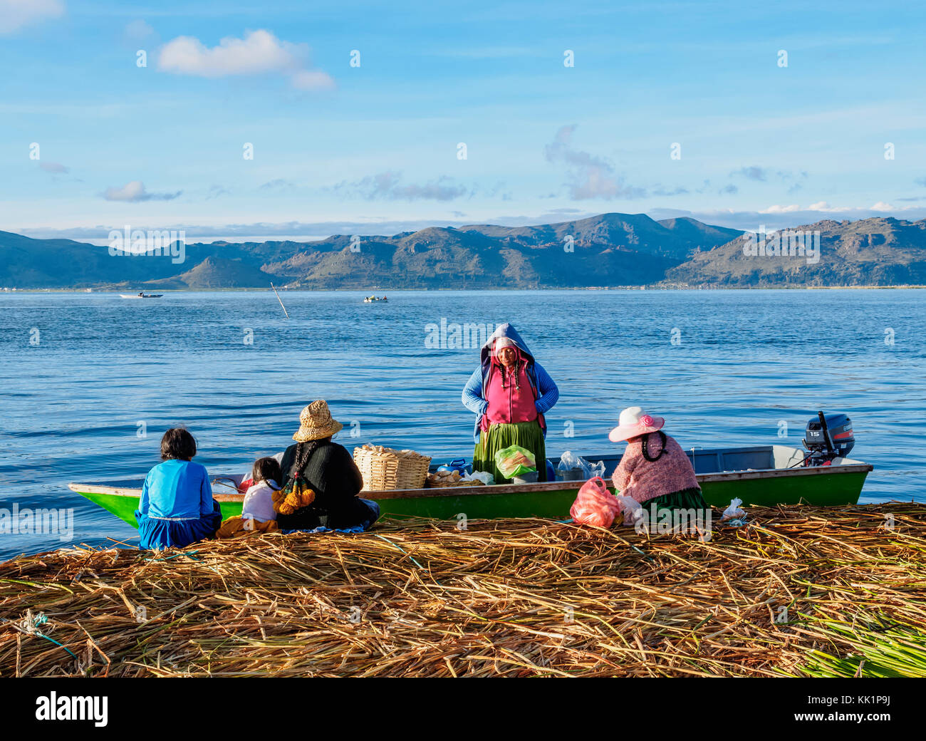 Lago titicaca with indigenous hi-res stock photography and images - Alamy