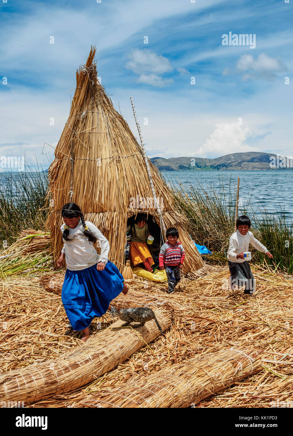 Native american kids playing hi-res stock photography and images - Alamy