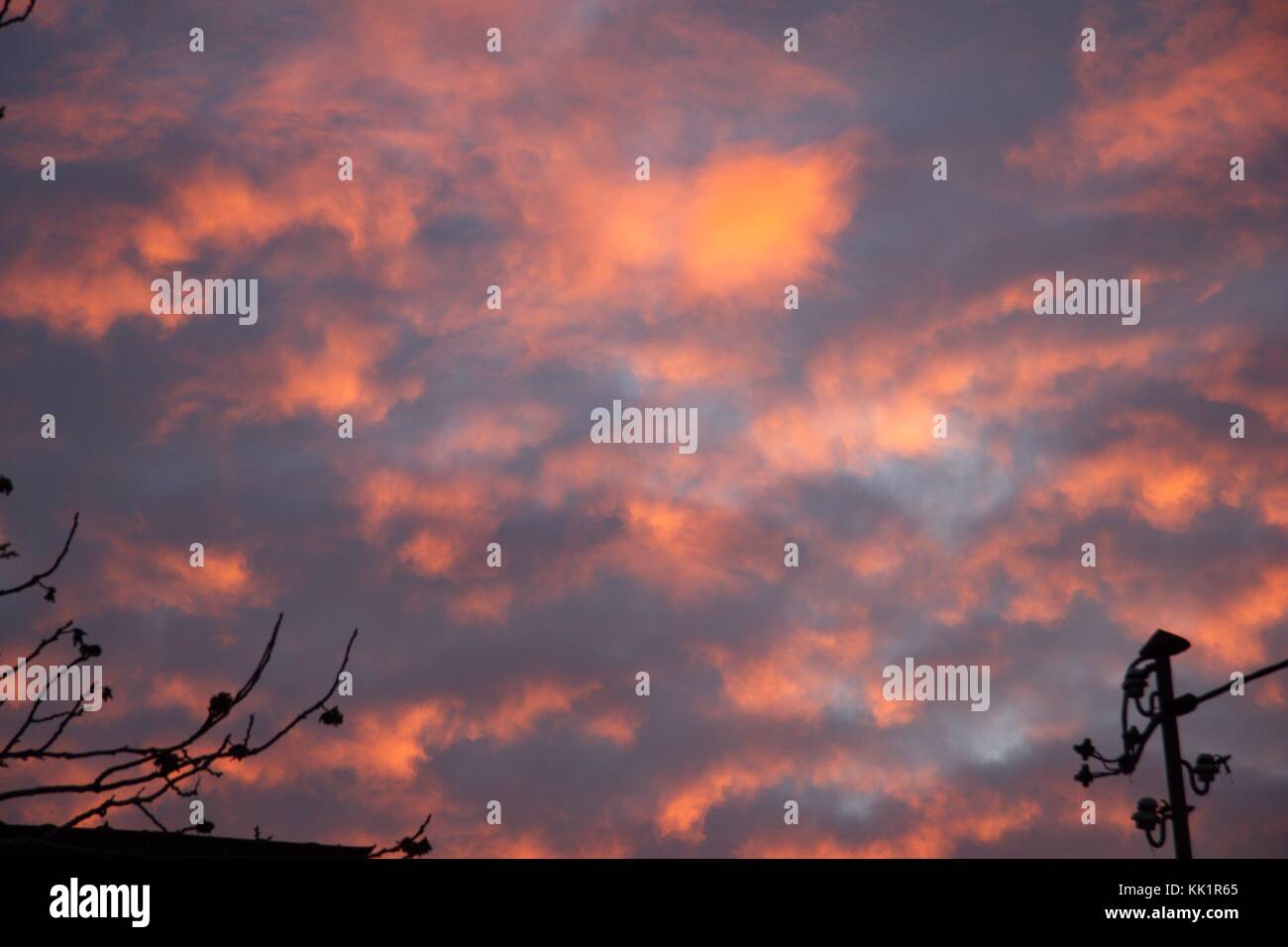Fire to the sky hi-res stock photography and images - Alamy