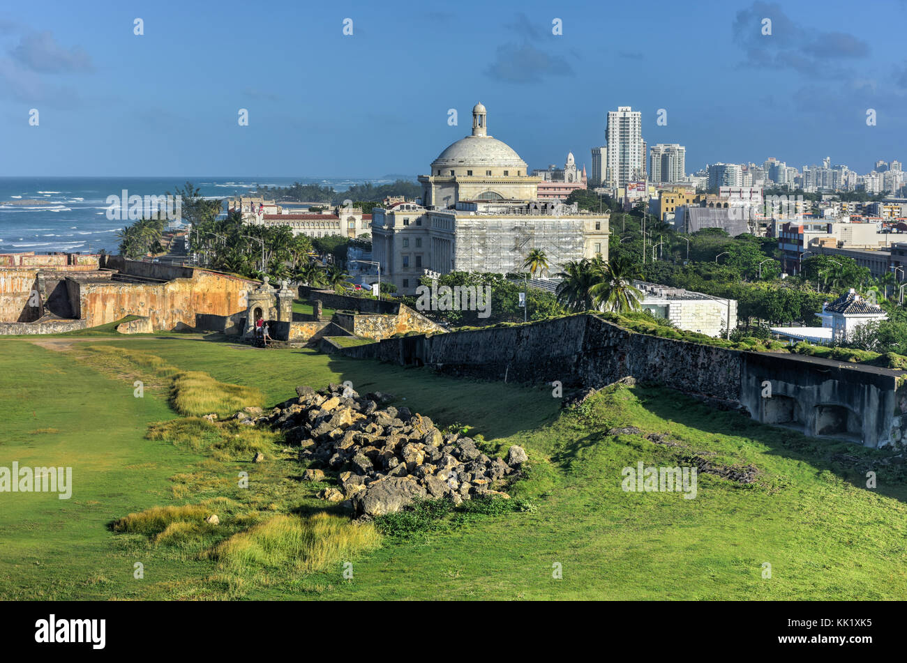 Puerto Rico Capitol (Capitolio de Puerto Rico) and Castillo de San ...