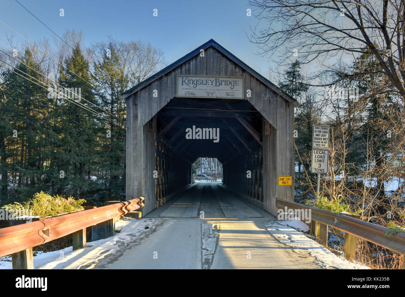 Kingsley covered bridge hi-res stock photography and images - Alamy