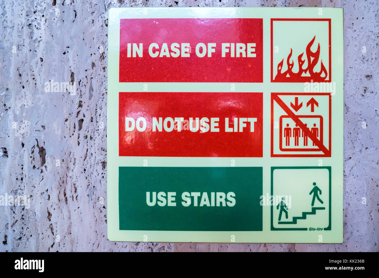 Elevator sign hi-res stock photography and images - Alamy