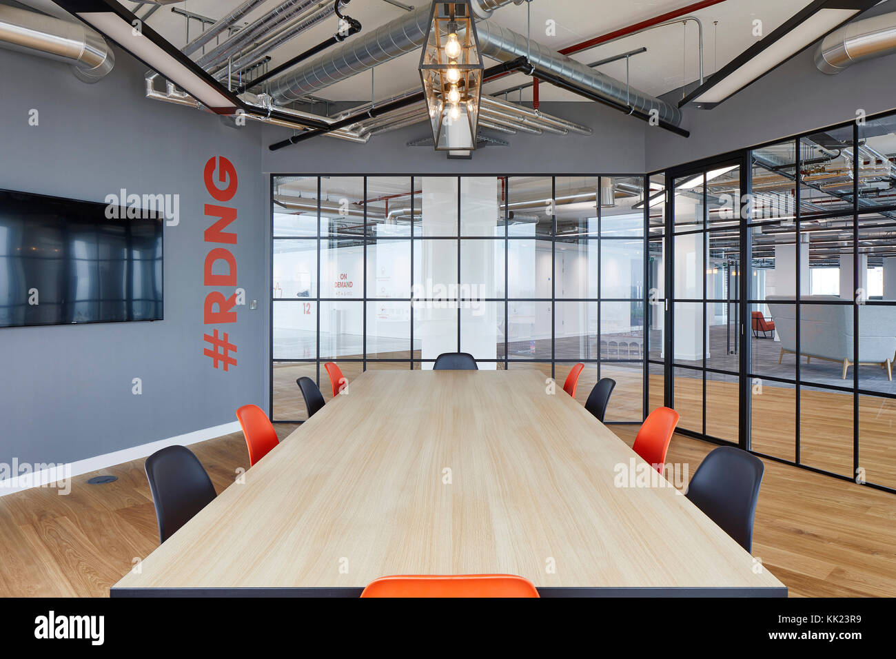 Meeting room partitioned by industrial window. Thames Tower, Reading ...