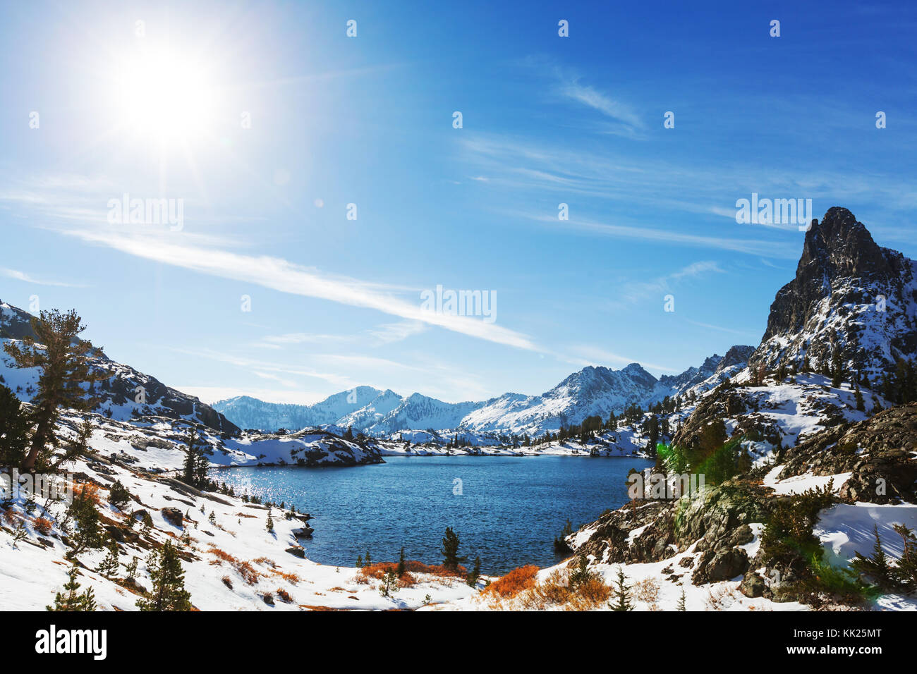 Hike to beautiful Minaret Lake, Ansel Adams Wilderness, Sierra Nevada ...