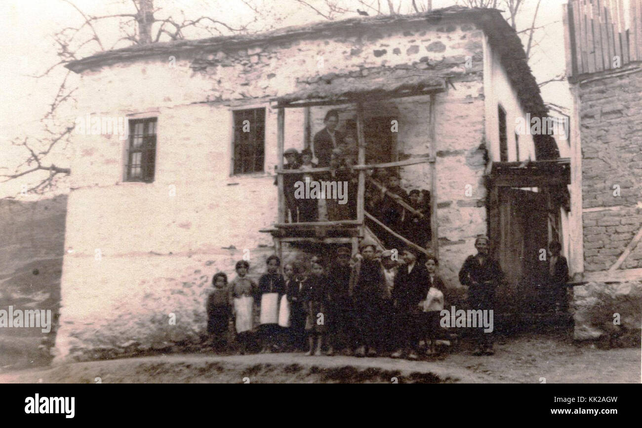 Pusta Reka, stara ucilisna zgrada, 1948 Stock Photo - Alamy