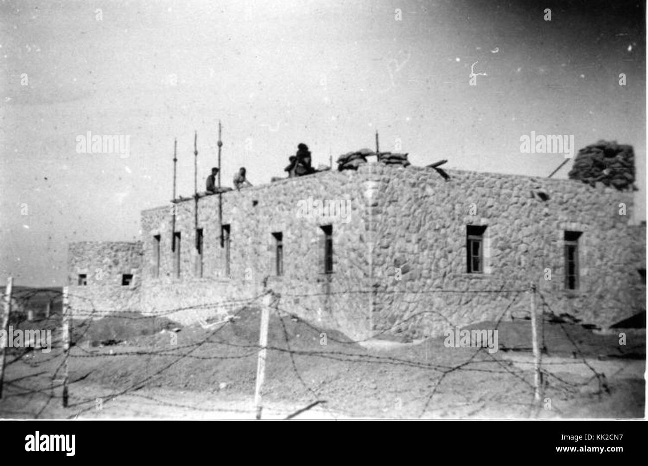 Shoval hi-res stock photography and images - Alamy