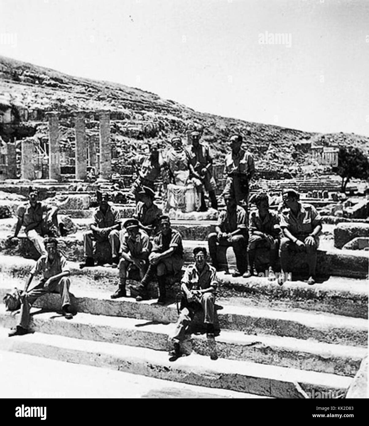 Jewish Brigade soldiers at an archaeological site in Benghazi area 1943 ...