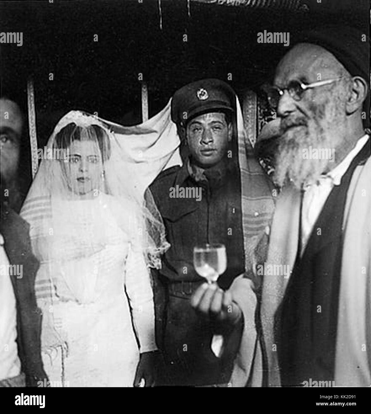Jewish wedding photograph ceremony hi-res stock photography and images ...