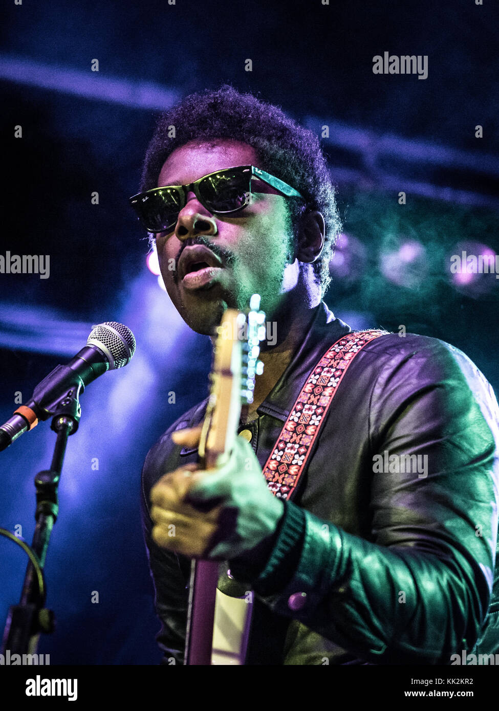 Milan, Italy. 26 November 2017. American singer Curtis Harding performs ...