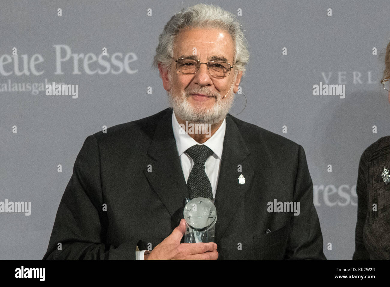 Passau, Germany. 28th Nov, 2017. The Spanish opera singer Placido ...