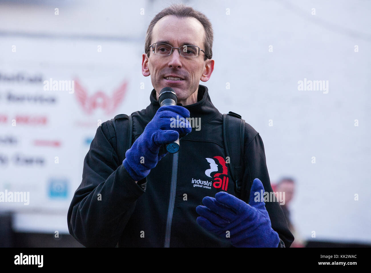 London, UK. 28th November, 2017. Adam Lee of IndustriALL addresses ...