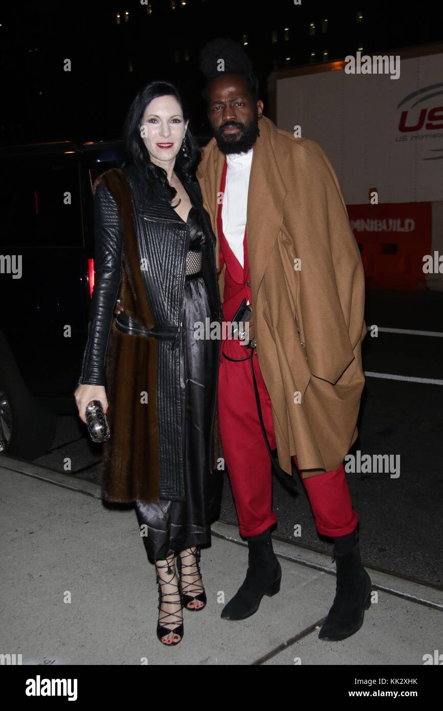 New York, NY, USA. 28th Nov, 2017. Jill Kargman and Roy Luwolt at ...