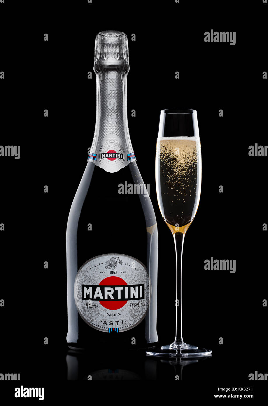 Exploding glass liquid High Resolution Stock Photography and Images - Alamy