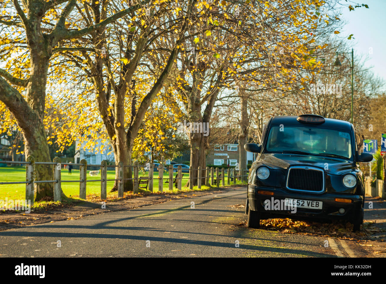 Hackney cab hi-res stock photography and images - Alamy