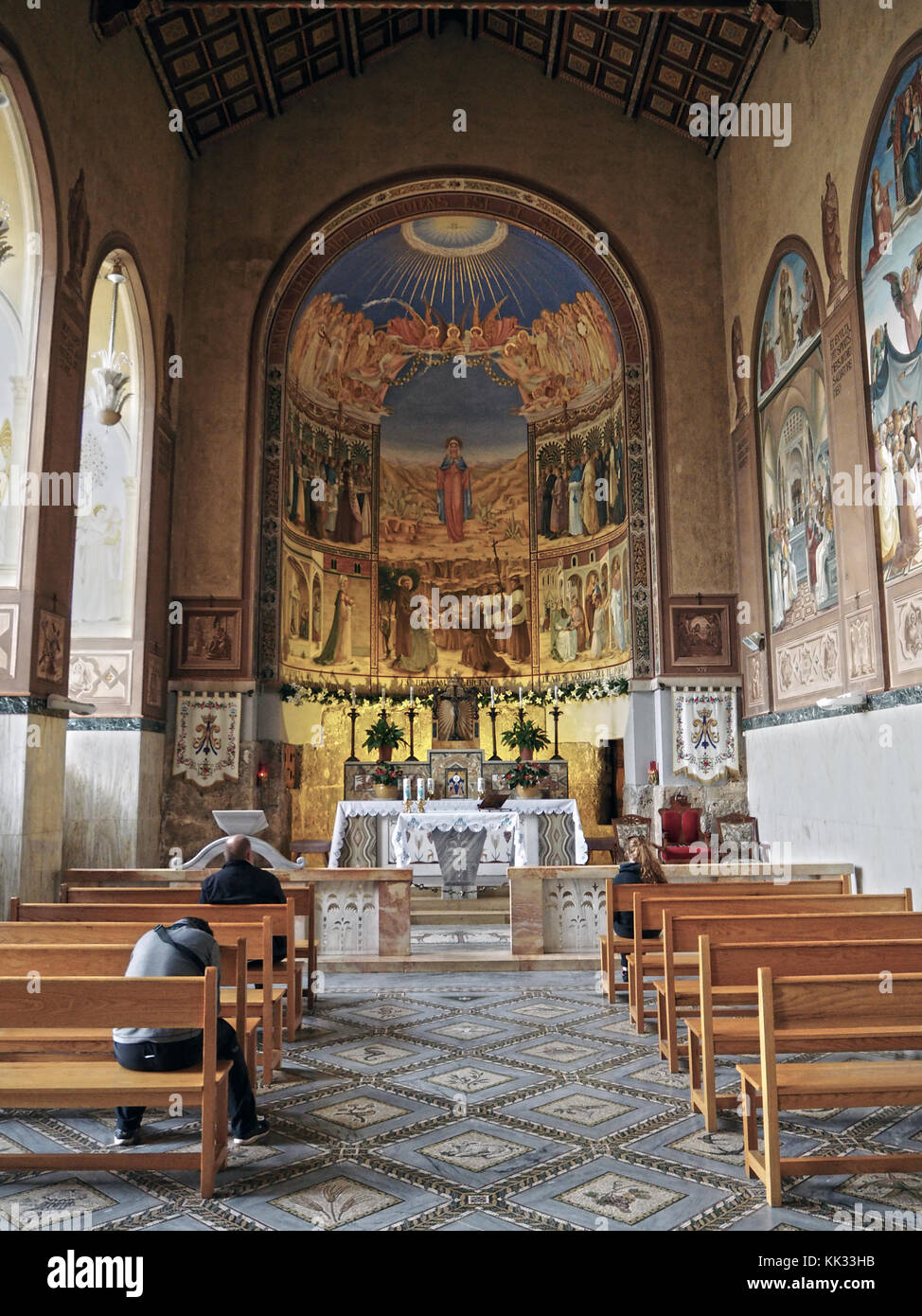 inside old basilica church house in Jerusalem Stock Photo - Alamy