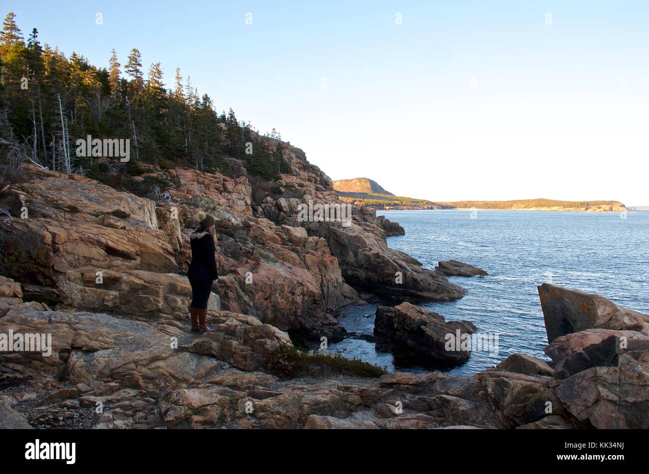 Cliffside ocean hi-res stock photography and images - Alamy