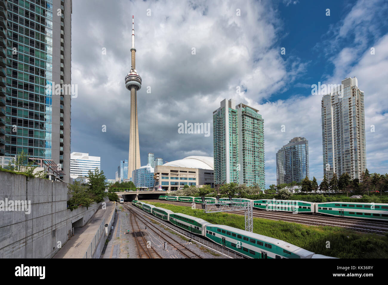 Toronto Skyline with the CN Tower Stock Photo - Alamy