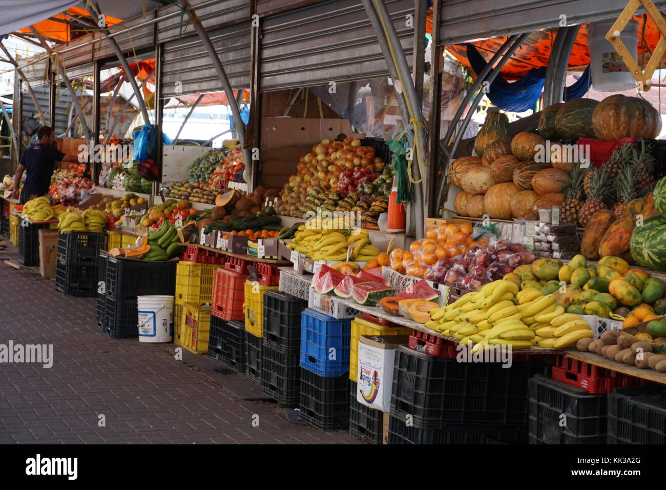 Curacao fruit and veg market, Willemstad Stock Photo - Alamy