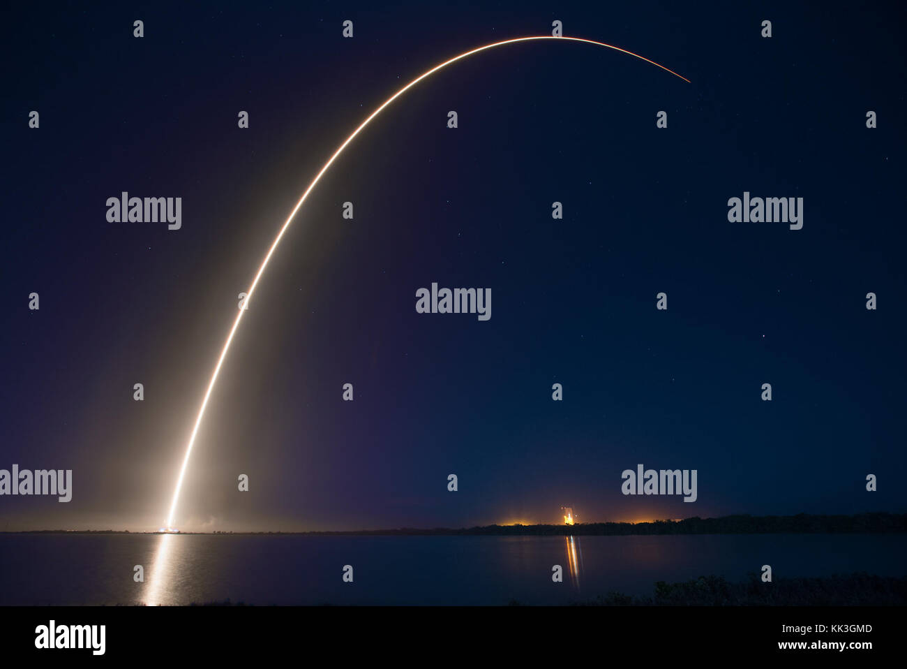 SpaceX's Falcon 9 rocket delivered the ABS 3A and EUTELSAT 115 West B ...