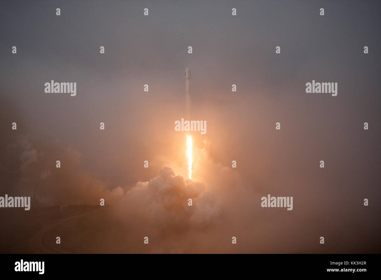 The Falcon 9 rocket successfully launches the Jason-3 spacecraft into ...