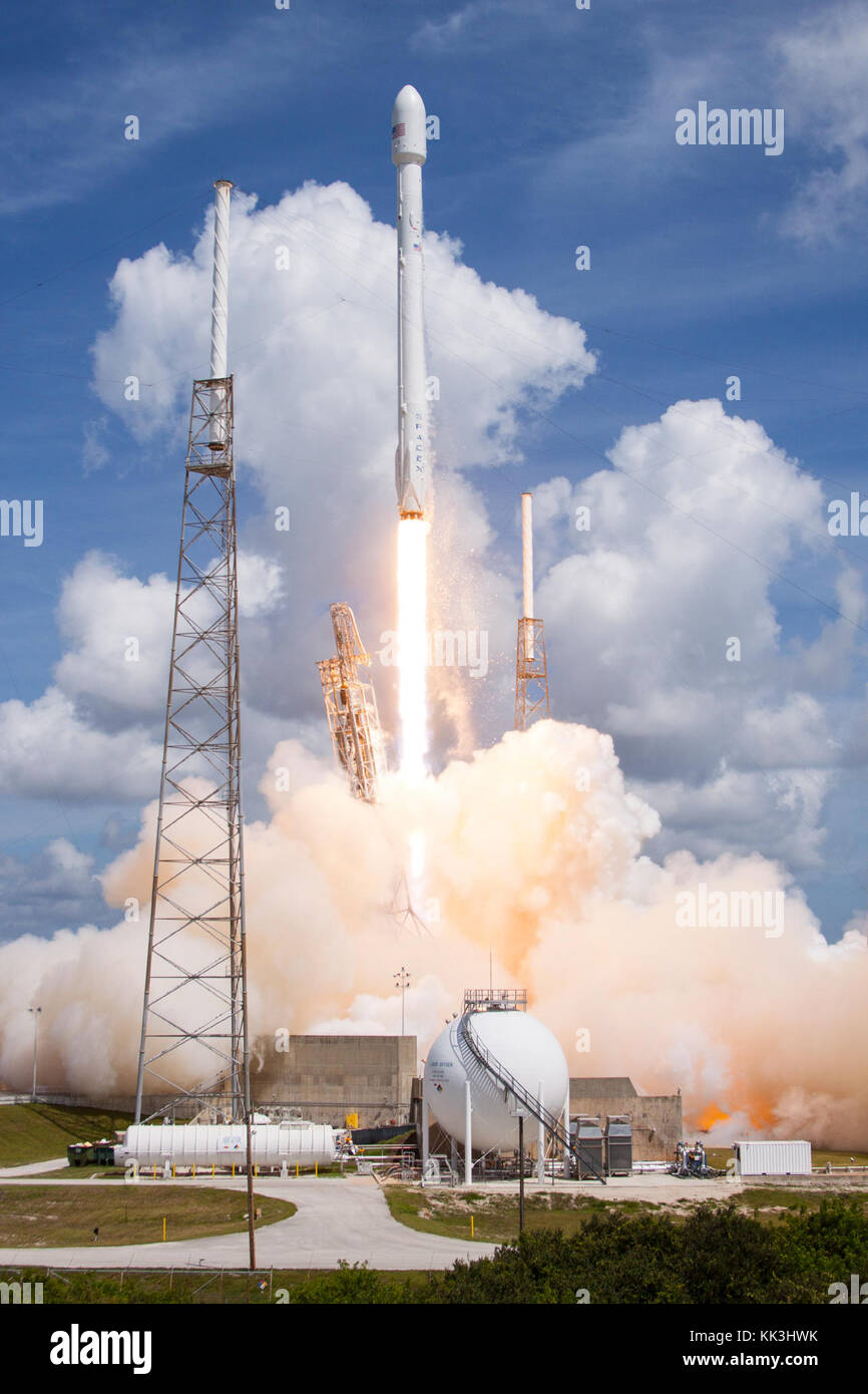 SpaceX's Falcon 9 rocket launched the ORBCOMM OG2 Mission 1 on July 14 ...