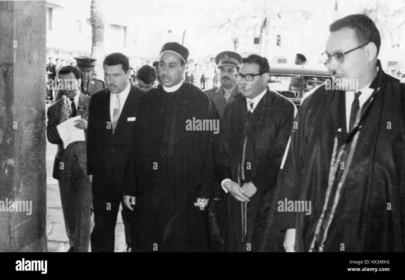 Graduation cover Black and White Stock Photos & Images - Alamy