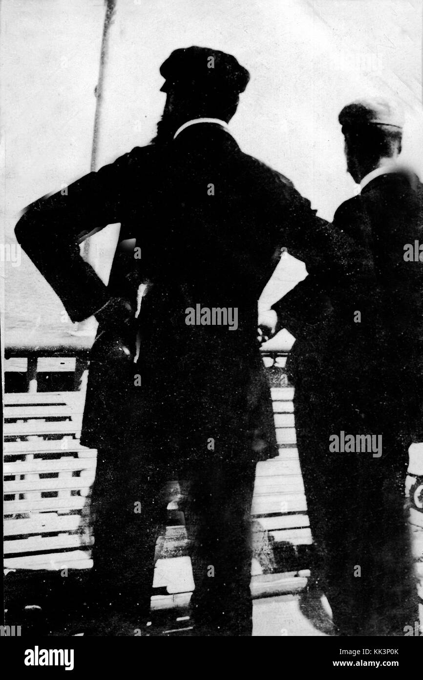 Facing the nation Black and White Stock Photos & Images - Alamy