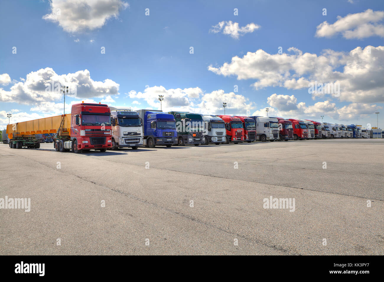 Fleet of lorries hi-res stock photography and images - Alamy