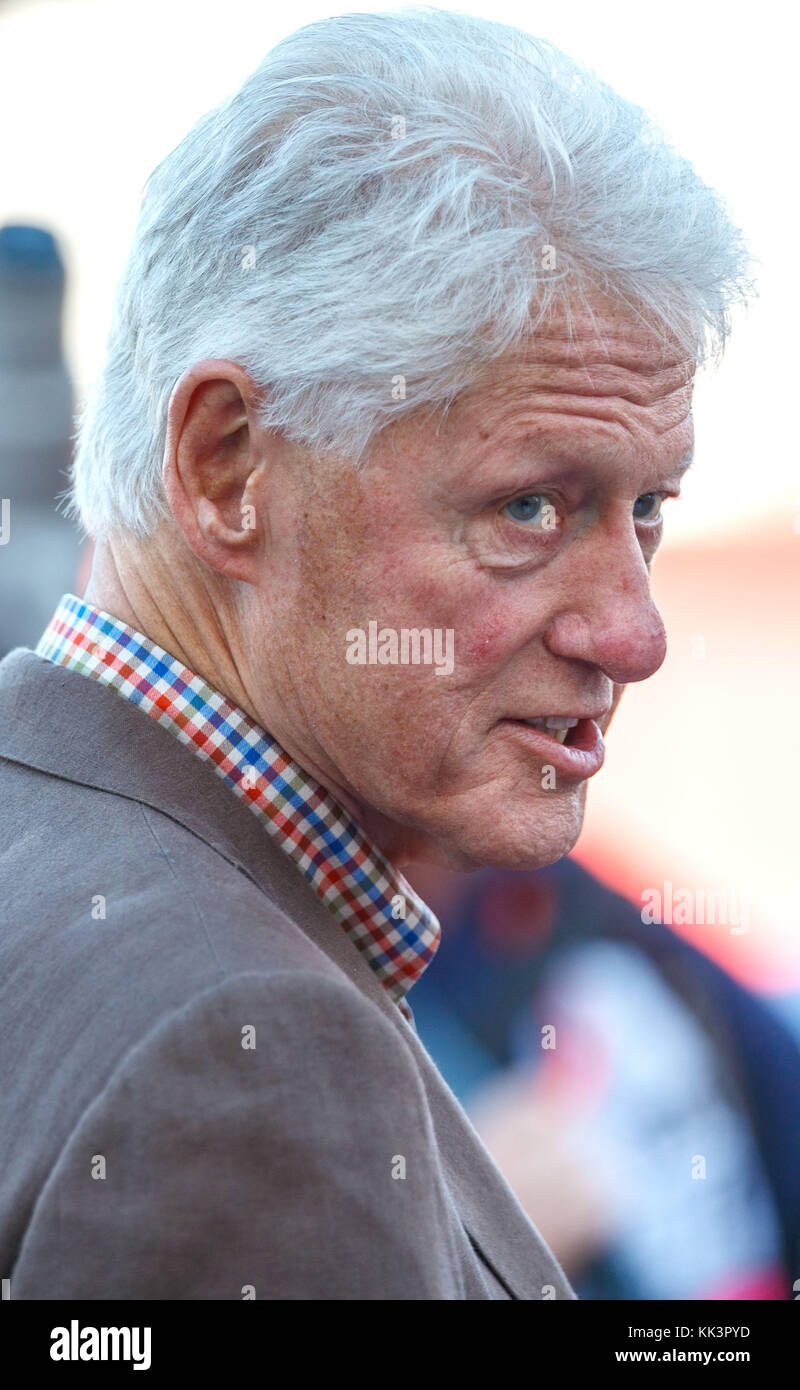 Formula One Mexican Grand Prix Featuring: Bill CLINTON Where: AUSTIN ...
