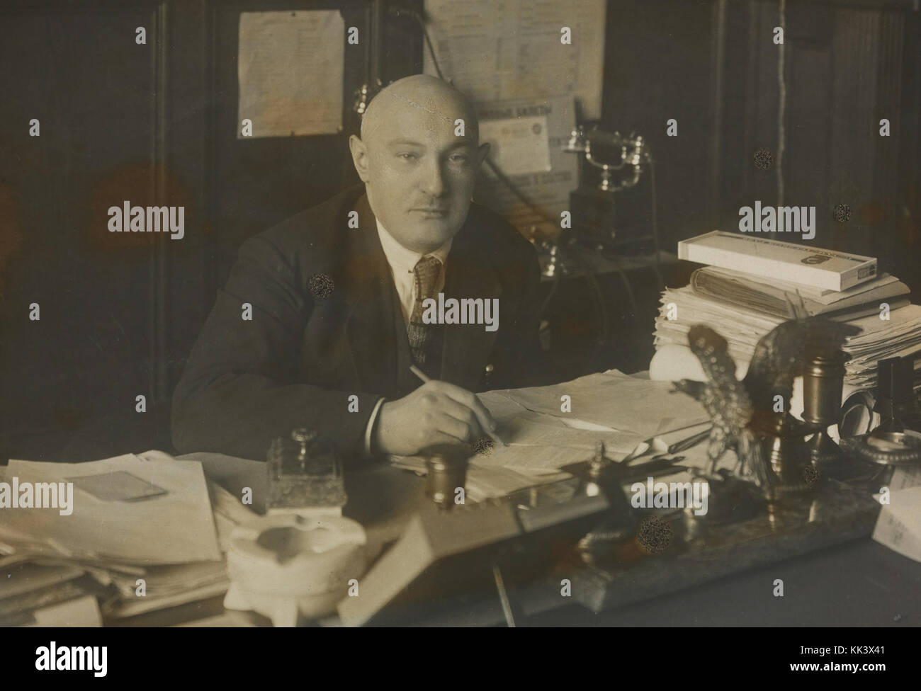 A photo showing a building labeled as 'No nb bldsa 2c021,' possibly ...