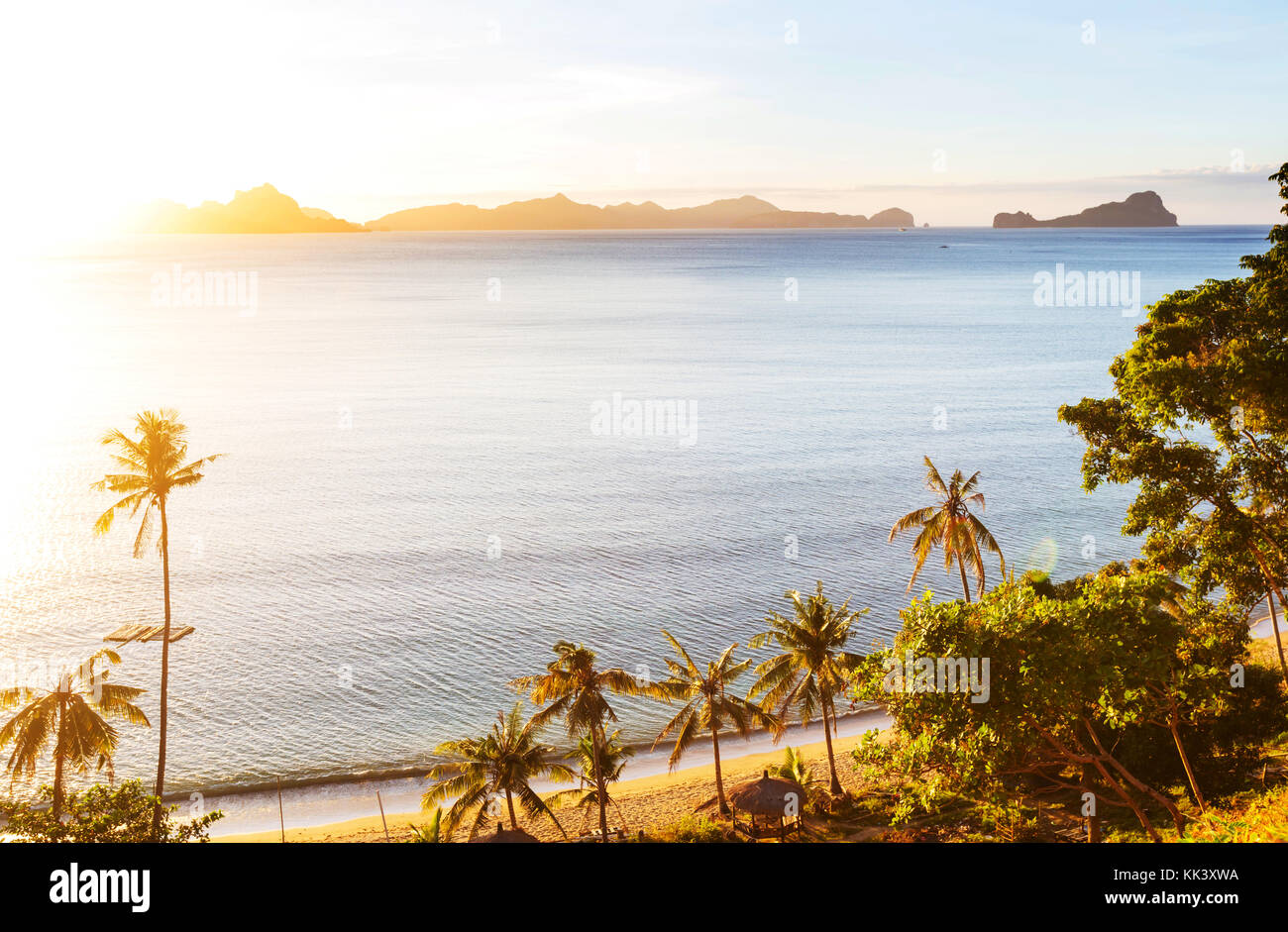 Amazing scenic view of sea bay and mountain islands, Palawan ...
