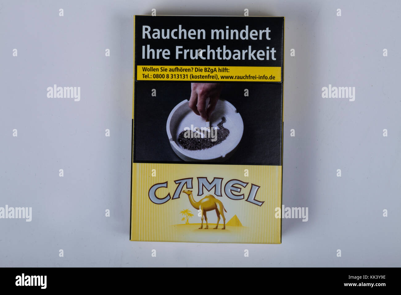 Cigarette package hi-res stock photography and images - Alamy
