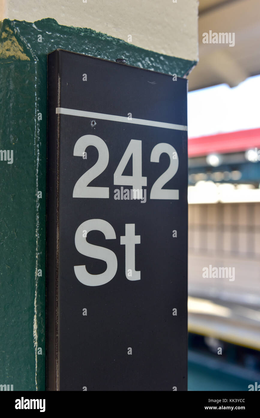 MTA 242 Street Station Van Cortlandt Park in the New York City Subway ...