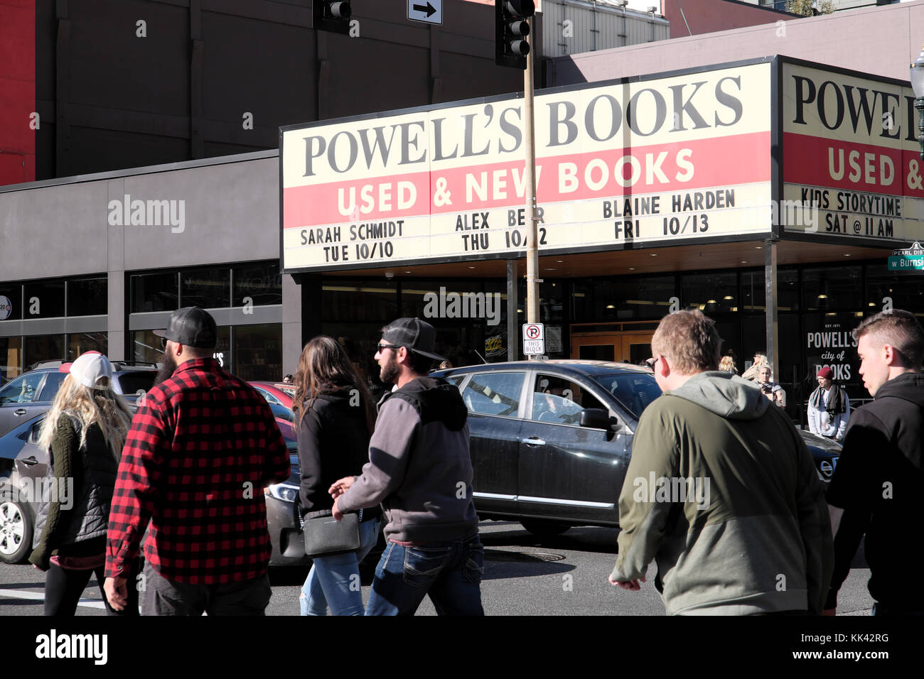 Powells books hi-res stock photography and images - Alamy