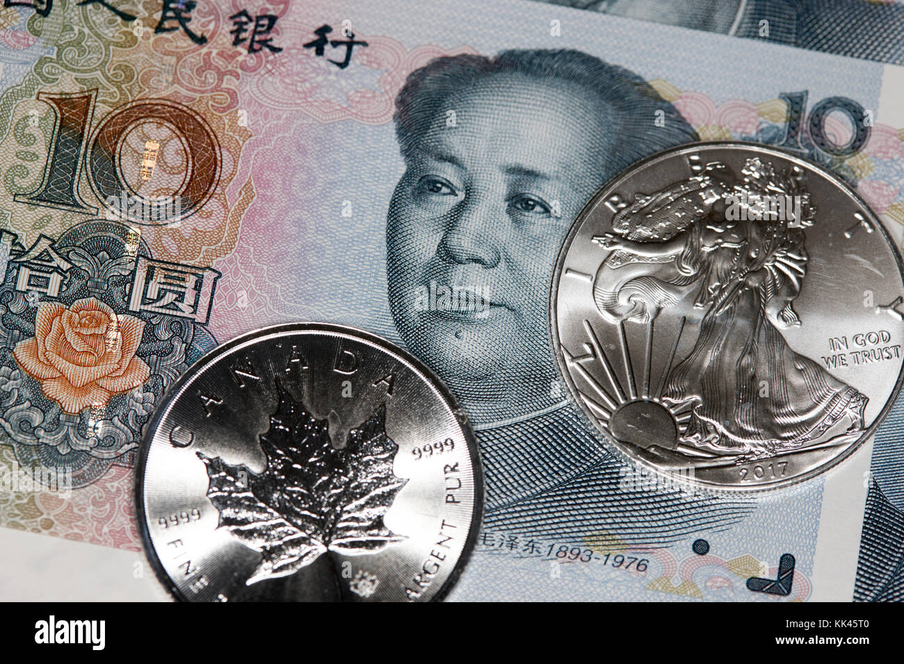 Chinese coins hi-res stock photography and images - Alamy