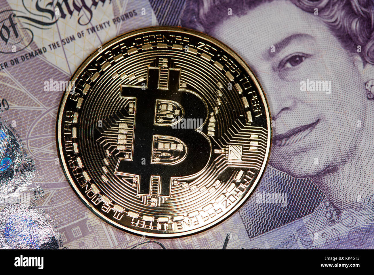 bitcoin and great british pounds cash Stock Photo - Alamy