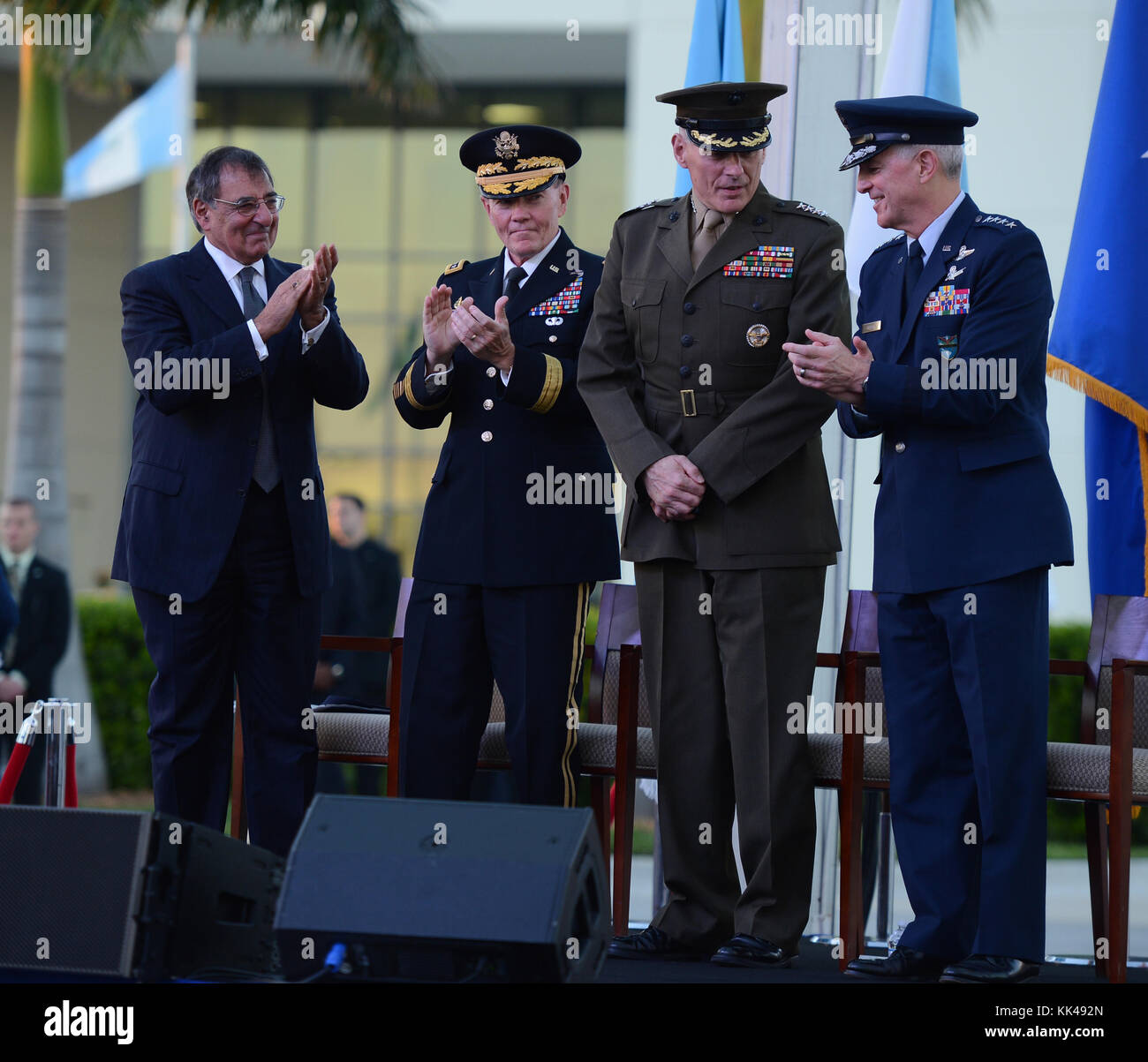 Gen douglas fraser hi-res stock photography and images - Alamy