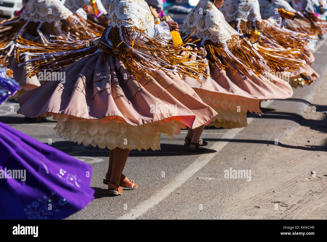 Authentic peruvian dance Stock Photo - Alamy