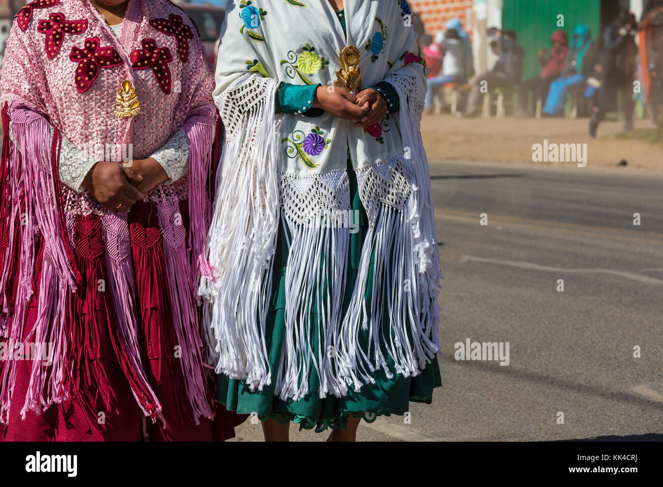 Authentic peruvian dance Stock Photo - Alamy