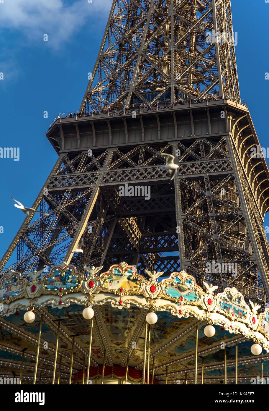 Eiffel Tower - 25/11/2012 - - Eiffel Tower - The Eiffel Tower, Paris in ...