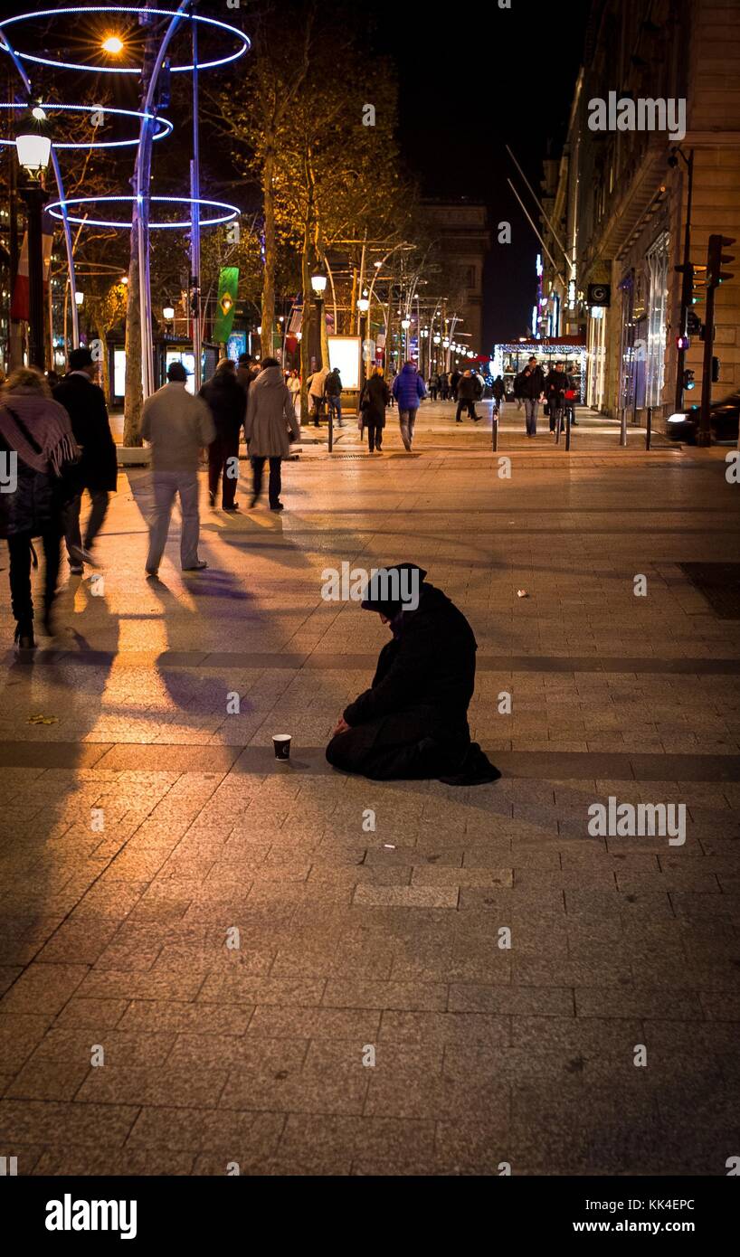 Urban poverty - 10/12/2012 - - Urban poverty - Begging on "the most ...