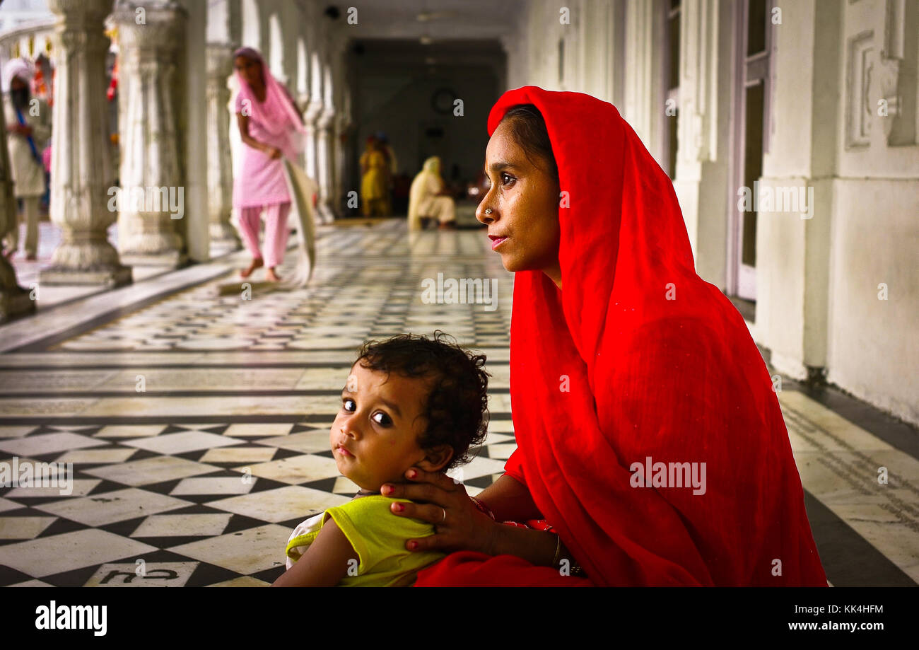 Amritsar, Golden Temple visiting the "turban People of India" Indian ...